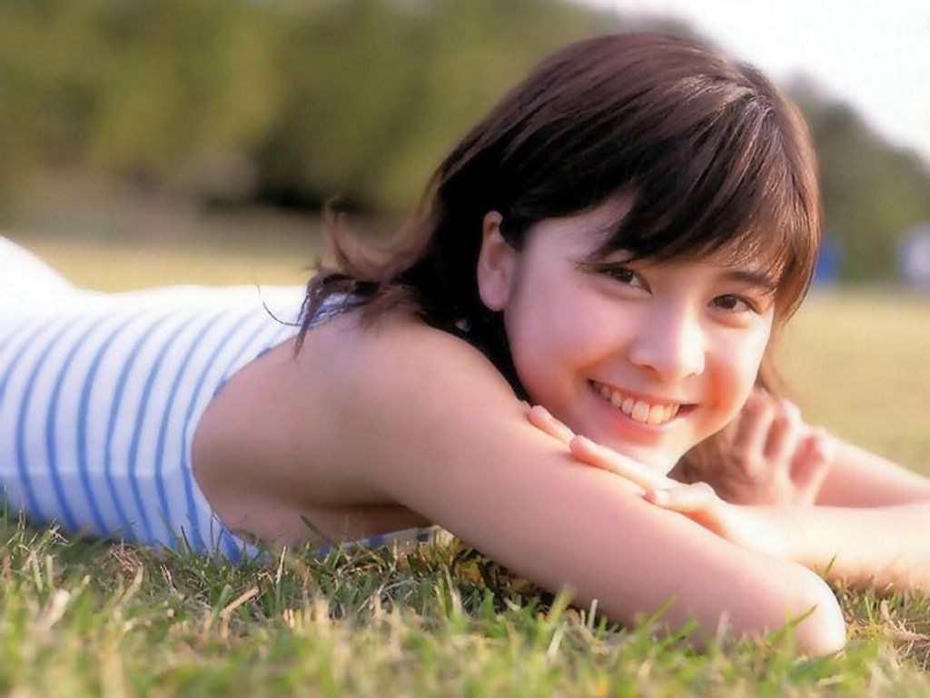 Profil Biodata dan Kumpulan Foto Yuko Takeuchi - Artis Jepang - News | Showbiz | Lifestye | K-pop