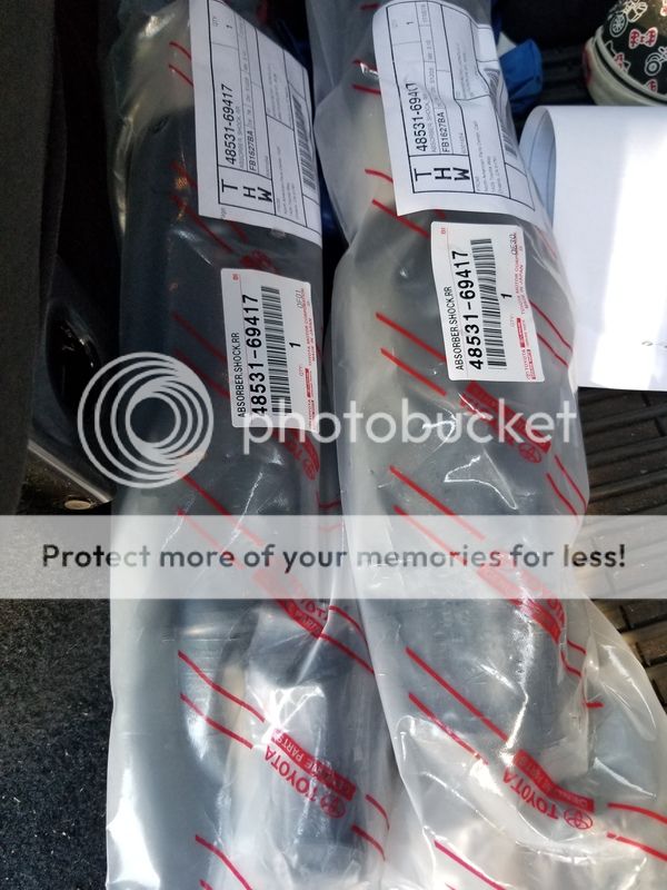 Bilstein 5100 33-187174 VS. OEM LC Tokico FJ80 48531-69417 - Toyota ...