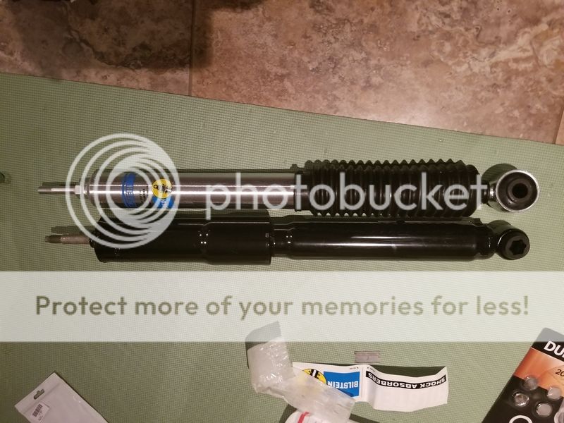 Bilstein 5100 33-187174 VS. OEM LC Tokico FJ80 48531-69417 - Toyota ...