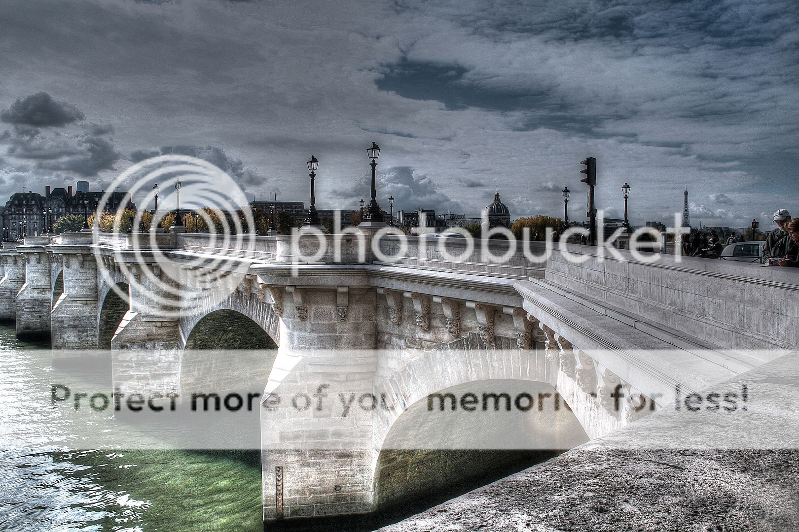 Paris – bridge over the Seine | Half Past The Hour