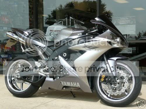 WTB: '04 Liquid Silver R1 | Yamaha R1 Forum: YZF-R1 Forums