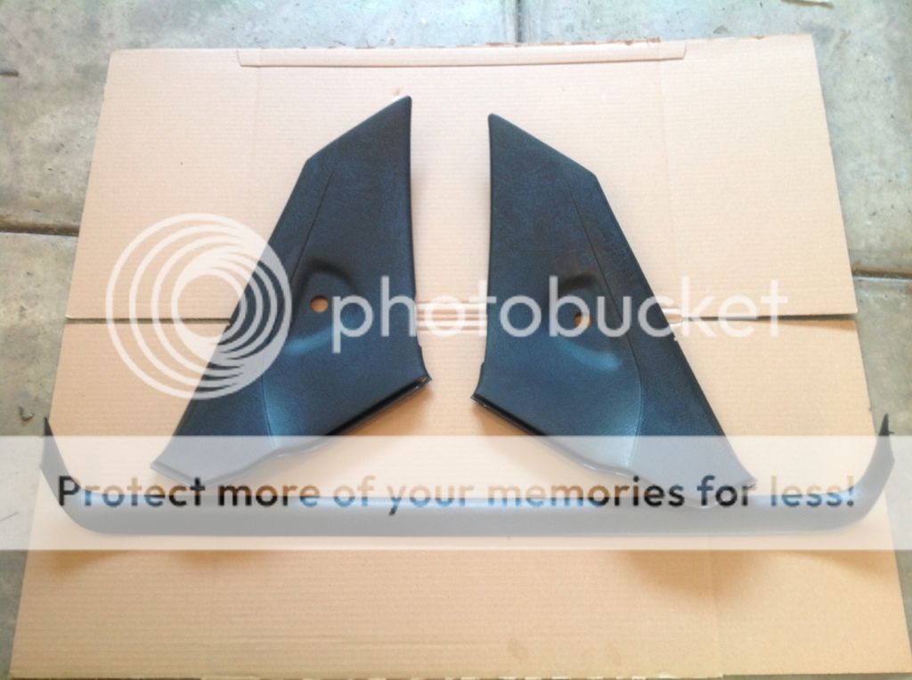 FS: Black Jetta C pillars with plinth | VW Vortex - Volkswagen Forum