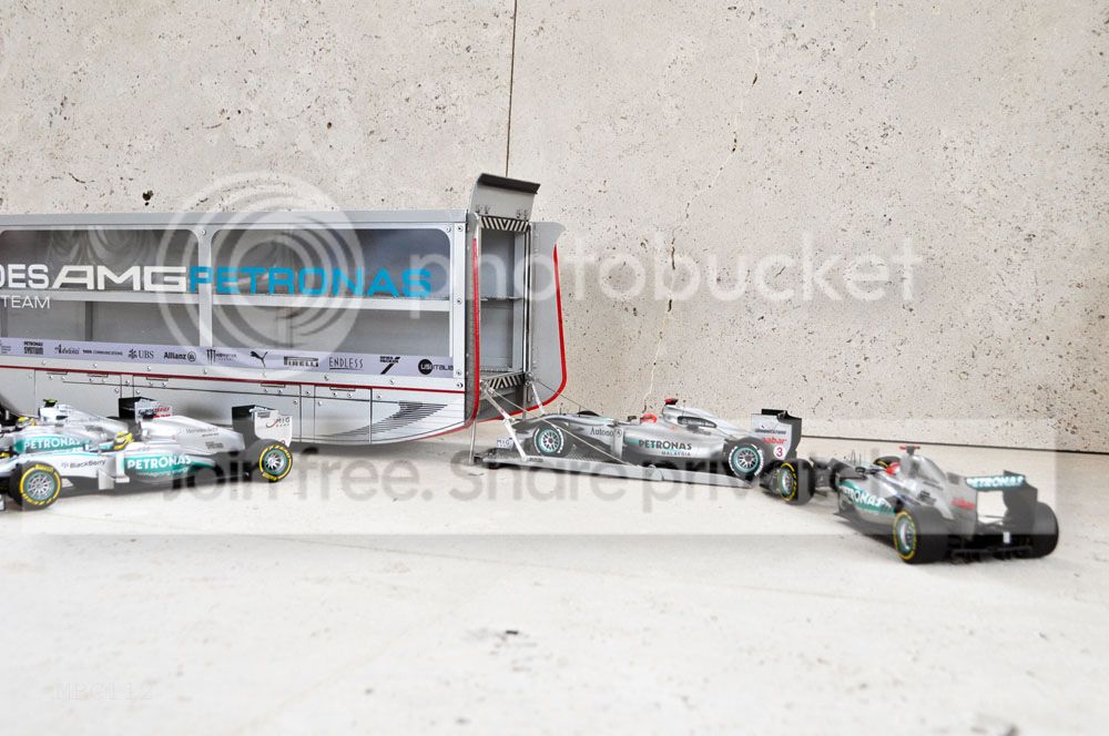 Mercedes Actros + F1AMG Petronas Trailer - Originale Modelle ...
