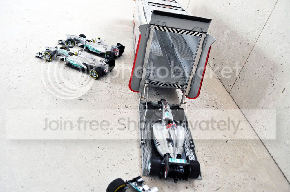 Mercedes Actros + F1AMG Petronas Trailer - Originale Modelle ...