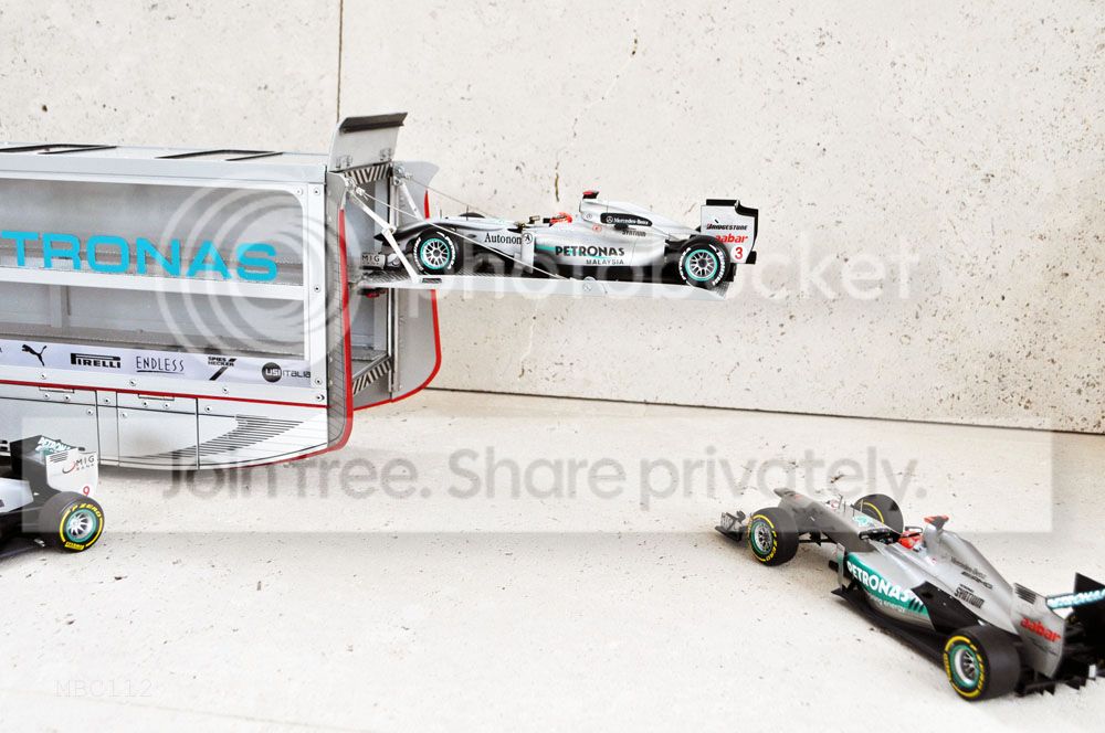 Mercedes Actros + F1AMG Petronas Trailer - Originale Modelle ...
