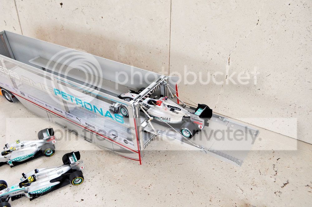 Mercedes Actros + F1AMG Petronas Trailer - Originale Modelle ...