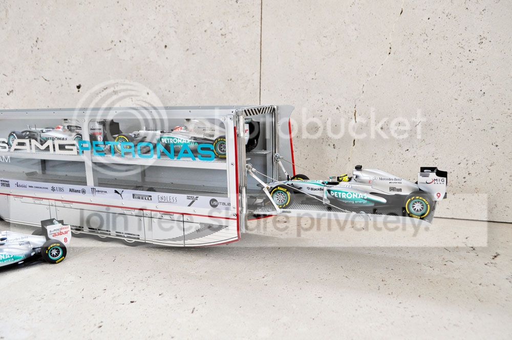 Mercedes Actros + F1AMG Petronas Trailer - Originale Modelle ...