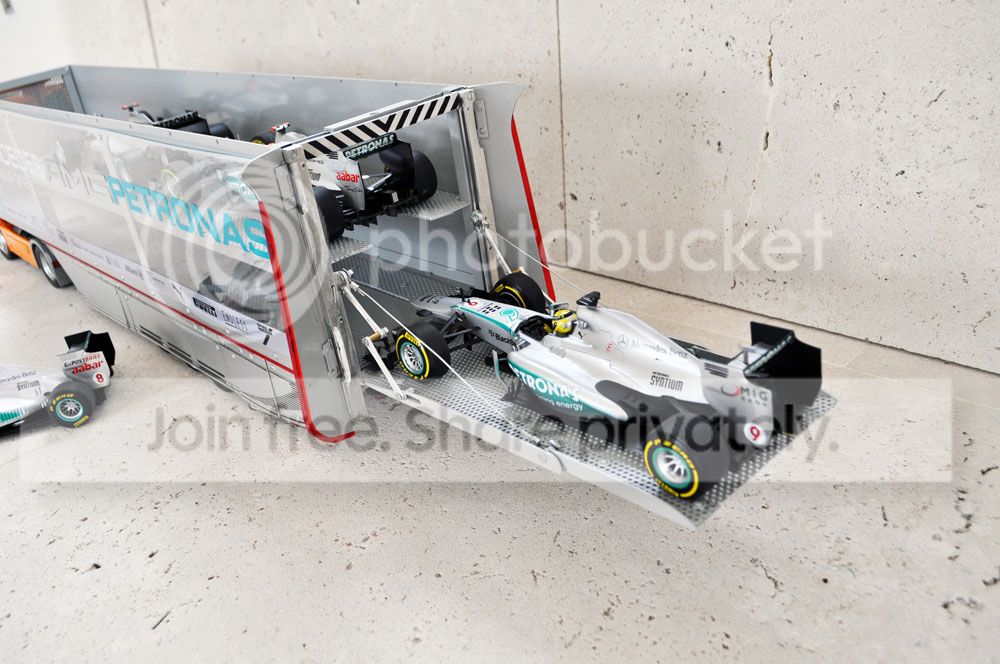 Mercedes Actros + F1AMG Petronas Trailer - Originale Modelle ...