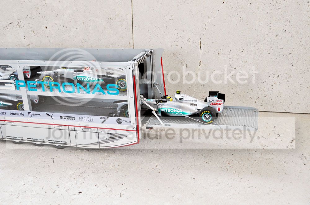 Mercedes Actros + F1AMG Petronas Trailer - Originale Modelle ...