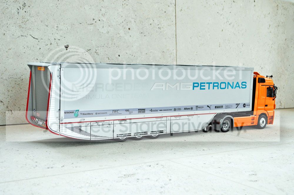 Mercedes Actros + F1AMG Petronas Trailer - Originale Modelle ...