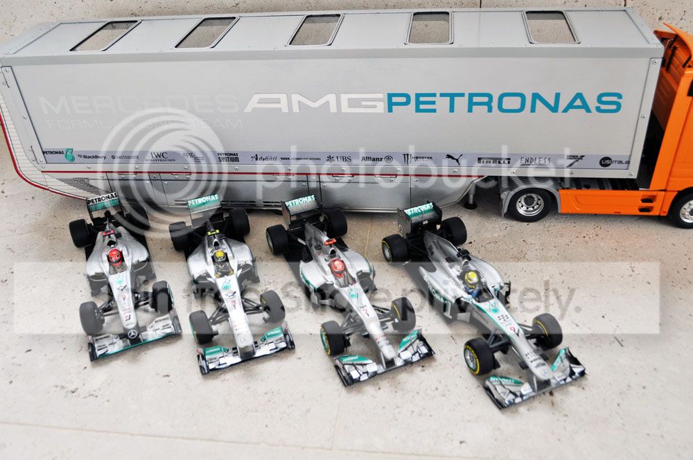 Mercedes Actros + F1AMG Petronas Trailer - Originale Modelle ...